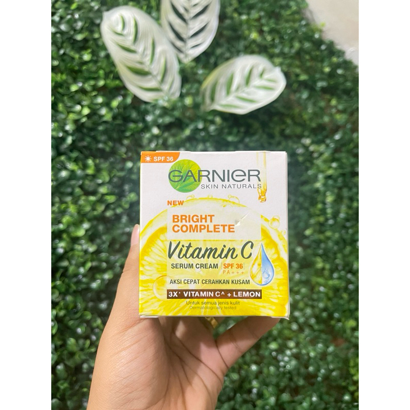Jual Garnier Bright Complete Vitamin C Serum Cream SPF 36 PA +++ | Shopee Indonesia