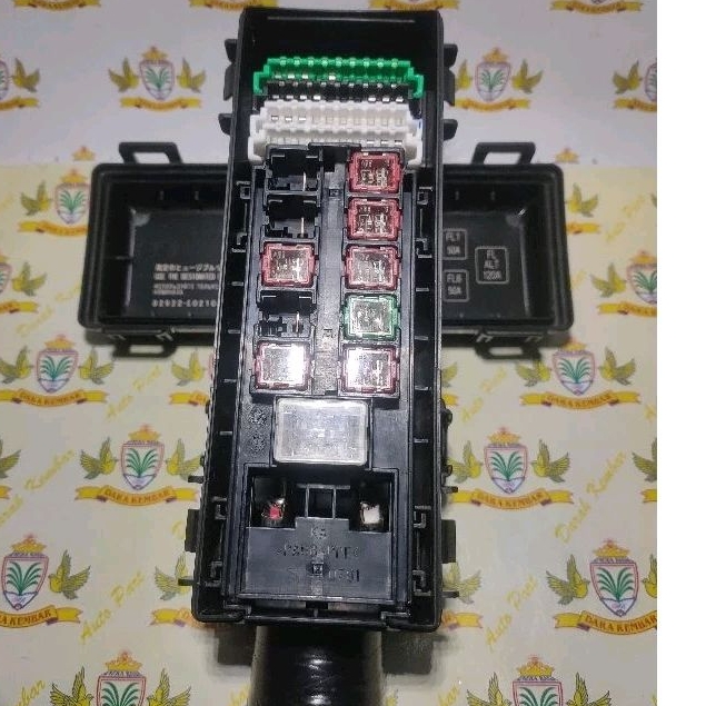 Jual Fuse Box sekring Aki Accu Fusible Link Hino 500 /3500 Euro 4 ...