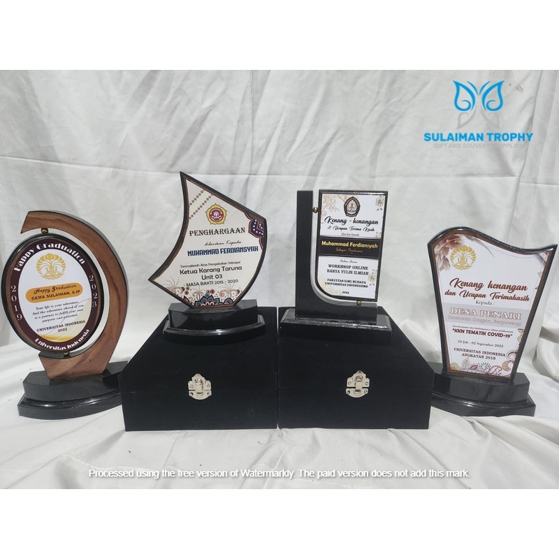 Jual Hadiah Kado Unik Murah Plakat Kayu / Piagam Kayu / Plakat Vandel ...