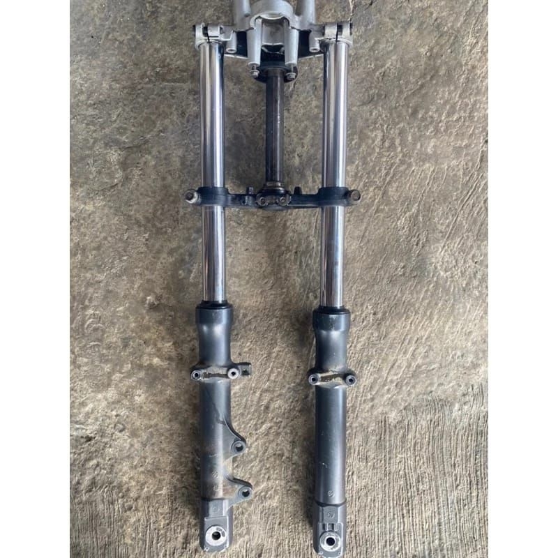 Jual sok depan set Yamaha Vixion old kode 3c1 original lepasan motor ...