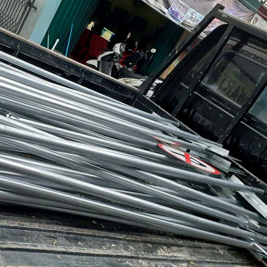 Jual Tiang Rambu + plat rambu polos pipa Besi galvanis 2 inch,1,2mm ...