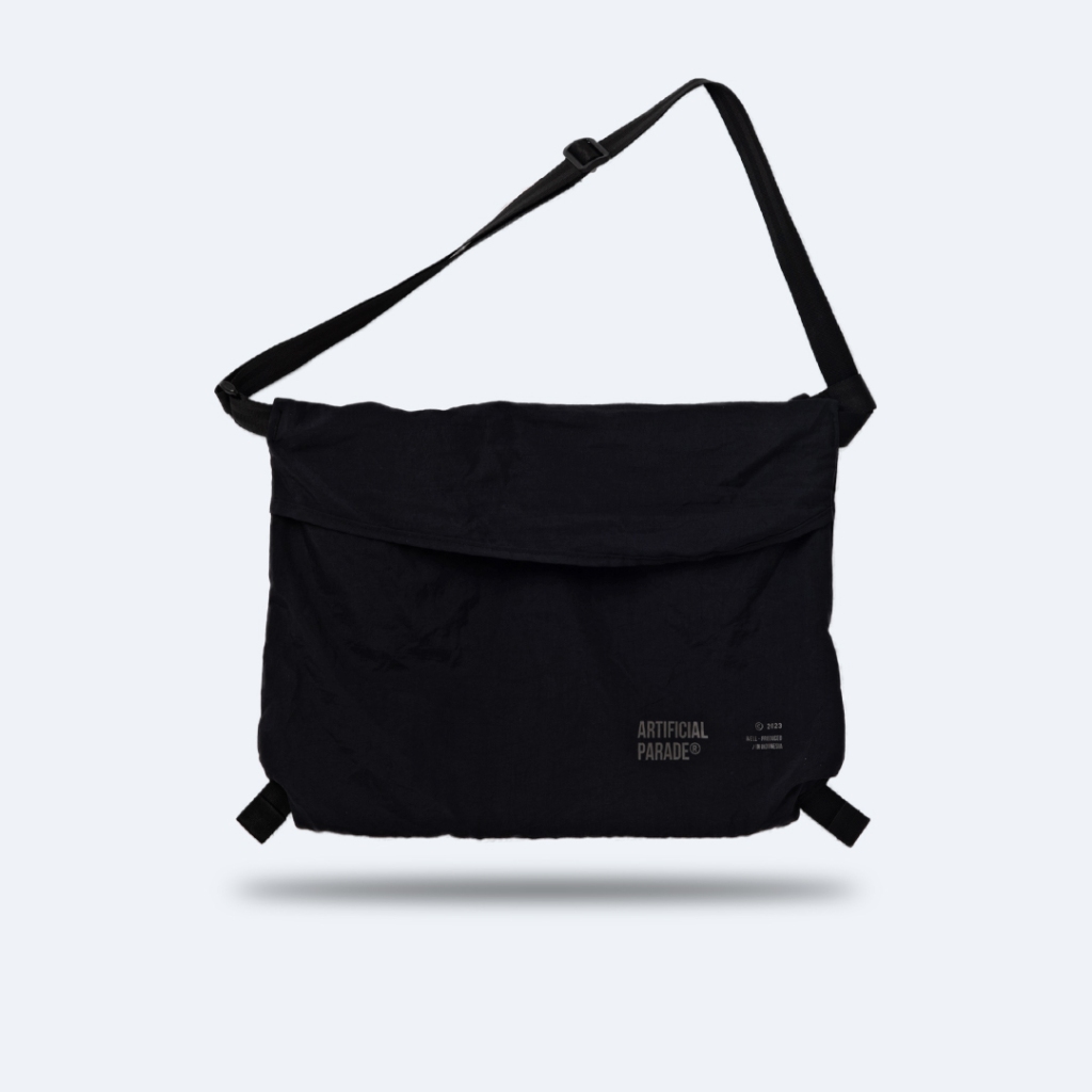 Jual Dask Three Sling Packable Bag - ARTIFICIAL PARADE | Shopee Indonesia