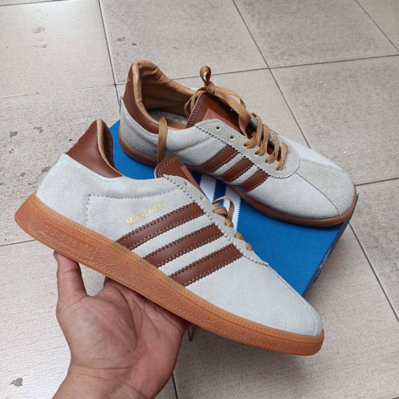Jual Sepatu Pria Adidas Munchen Edge | Shopee Indonesia
