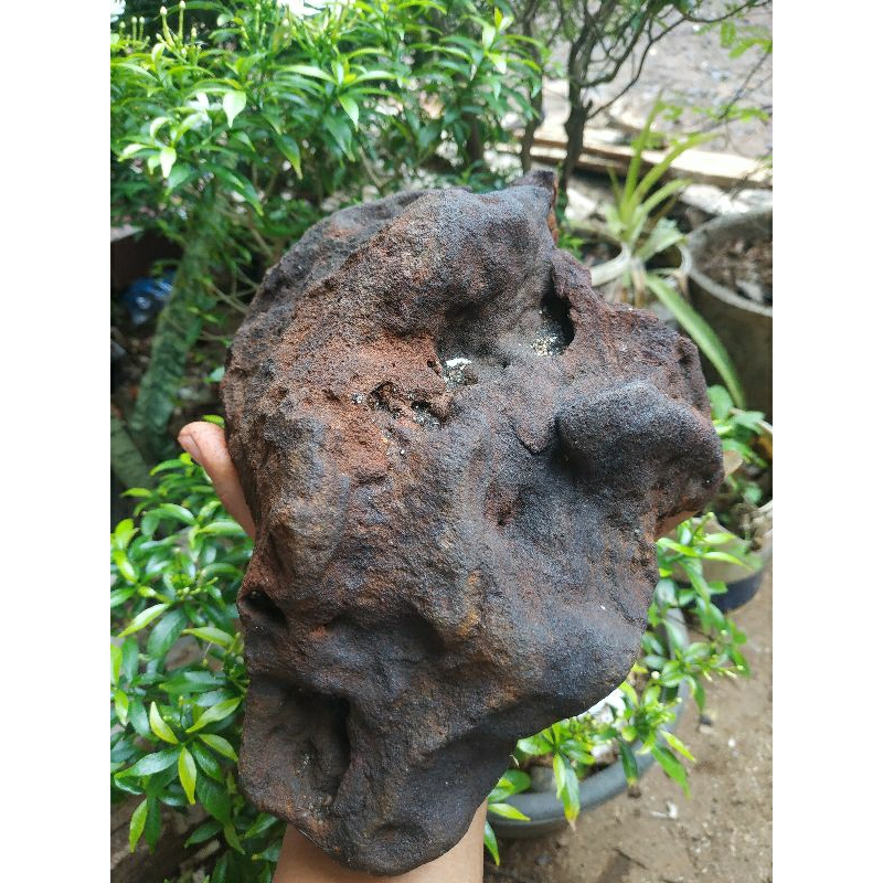 Jual batu besi meteorit nempel magnit | Shopee Indonesia