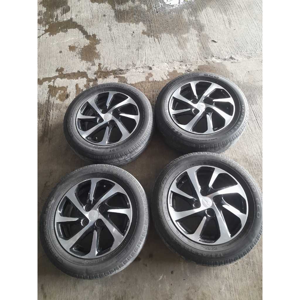 Jual VELG MOBIL BEKAS R14 BAUT 4 STD NEW AYLA R14X5 4X100 ET45 VELG AJA ...