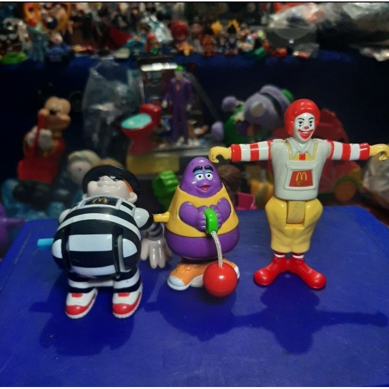 Jual mainan / figure dikoleksi maksot mcd ronald grimmace 2000 Sydney Olympic Games Mcdonald's ...