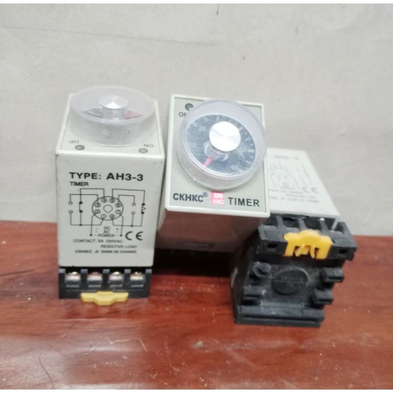 Jual TIMER CKHKC/220Vac TYPE :AH3 - 3 CONTACT 5A 250VAC | Shopee Indonesia