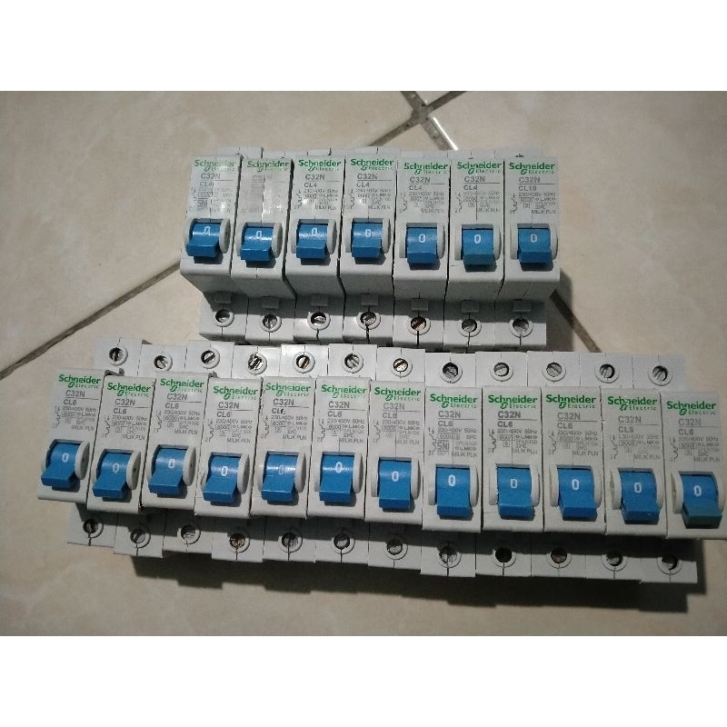 Jual MCB SCHNEIDER 1 PHASE 2a 4a 6a 10a 16a C32N BIRU SPLN PEMUTUS ARUS KWH LISTRIK Miniature ...