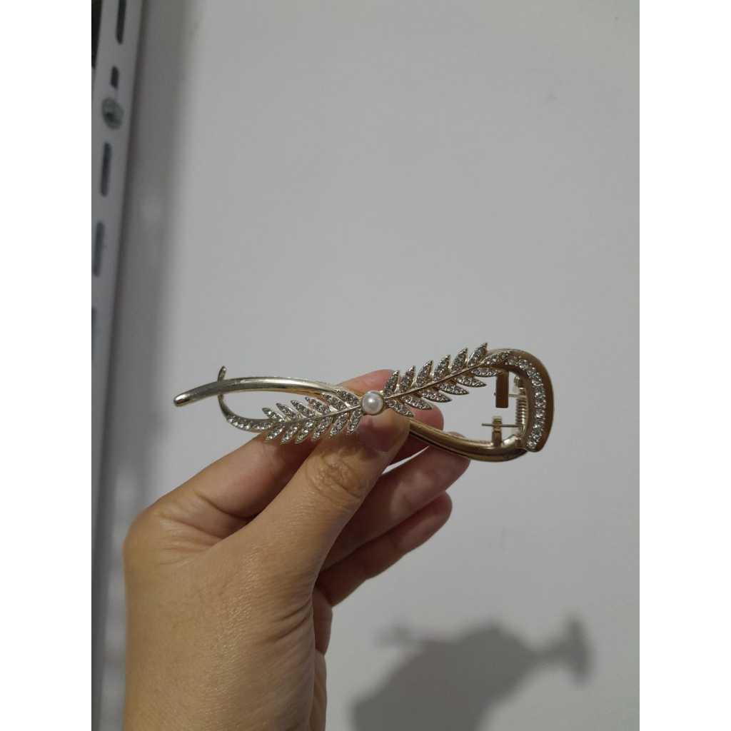 Jual Jepit Pita Rambut Korea Besi Gold Mutiara Bunga / Jepit Kait Ryker | Shopee Indonesia