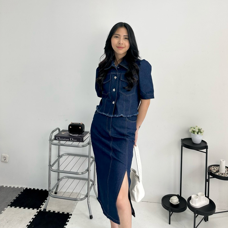 Jual [FOYE] Ellie Denim Skirt / Rok Jeans / Rok Wanita | Shopee Indonesia