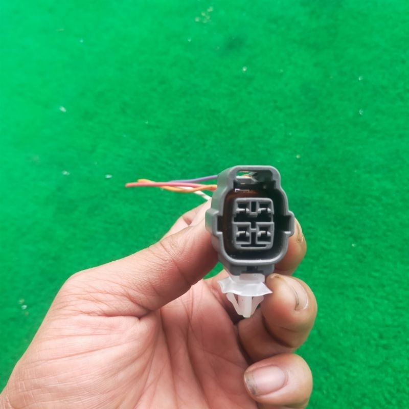 Jual soket sensor rpm speedometer mitsubishi canter turbo | Shopee ...