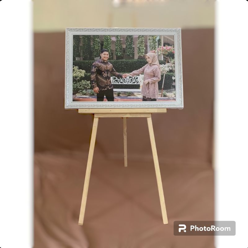 Jual STAND FRAME POTO PREWEDDING BESAR / STAND BINGKAY KAYU / STAND ...
