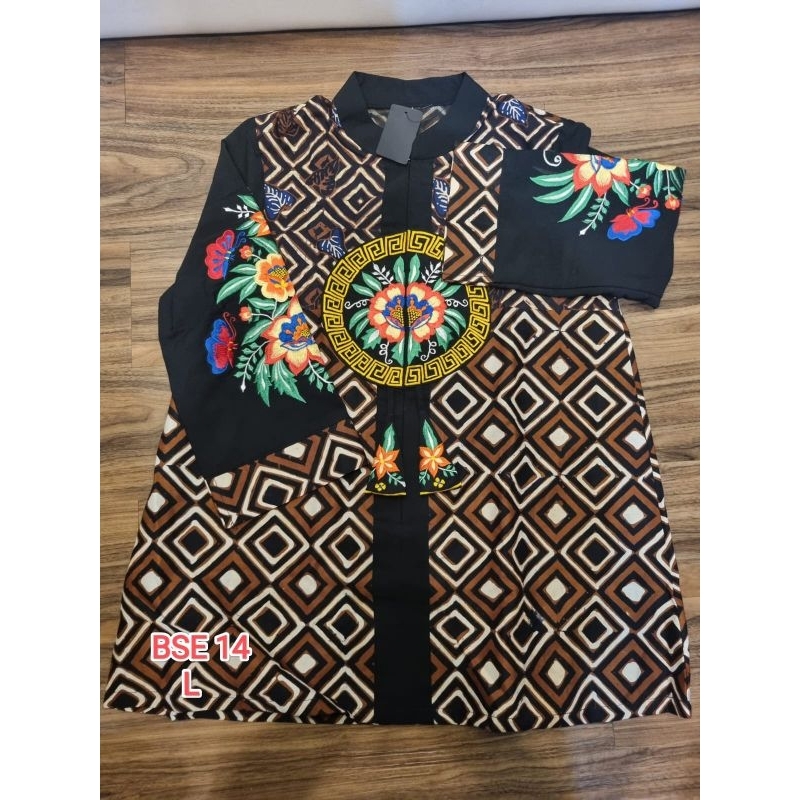 Jual Gayatri batik- BATIK BORDIR SOGAN MOTIF BELAH KETUPAT | Shopee ...