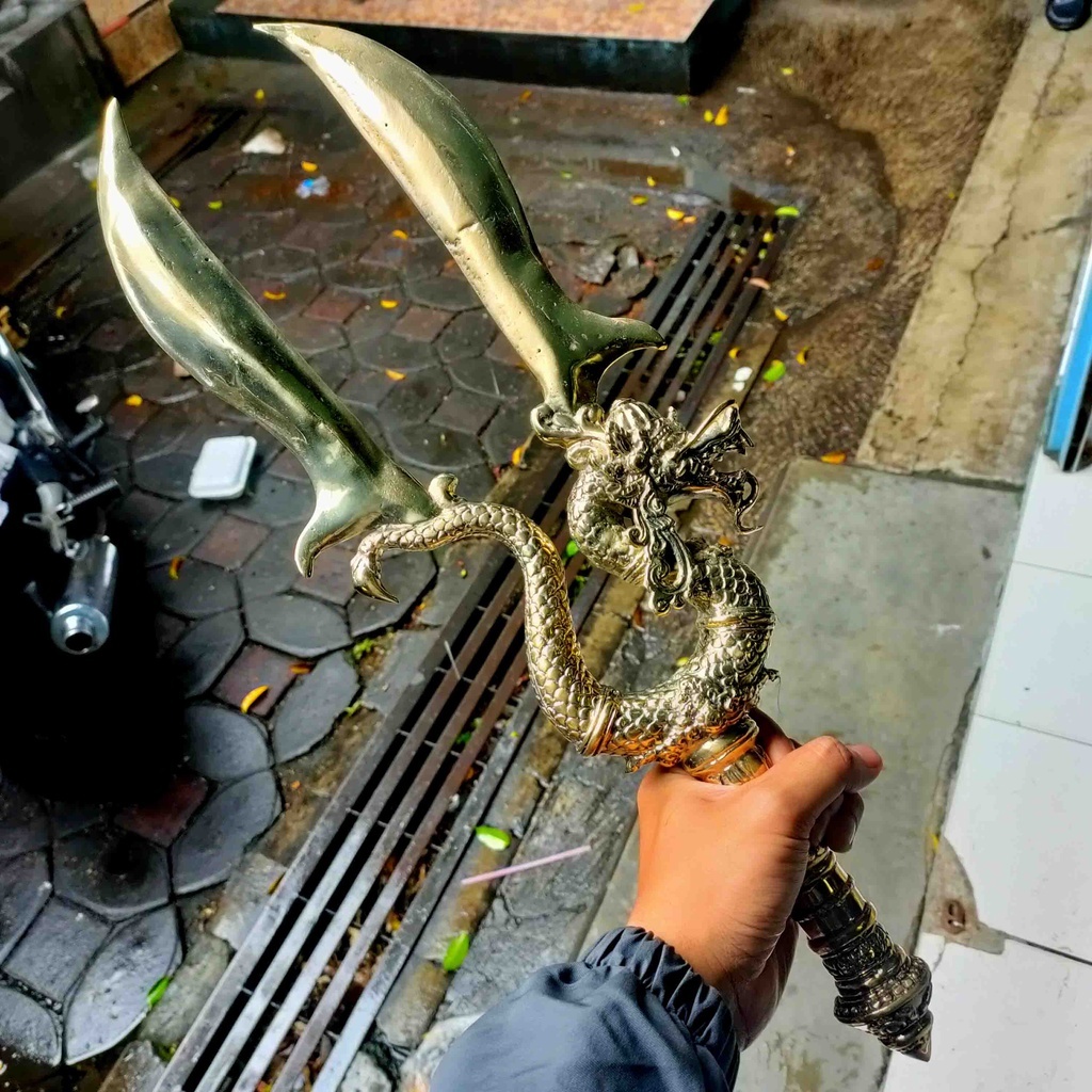 Jual Tombak Pataka Naga Baruna Majapahit Warna Emas Bahan Kuningan Sari ...