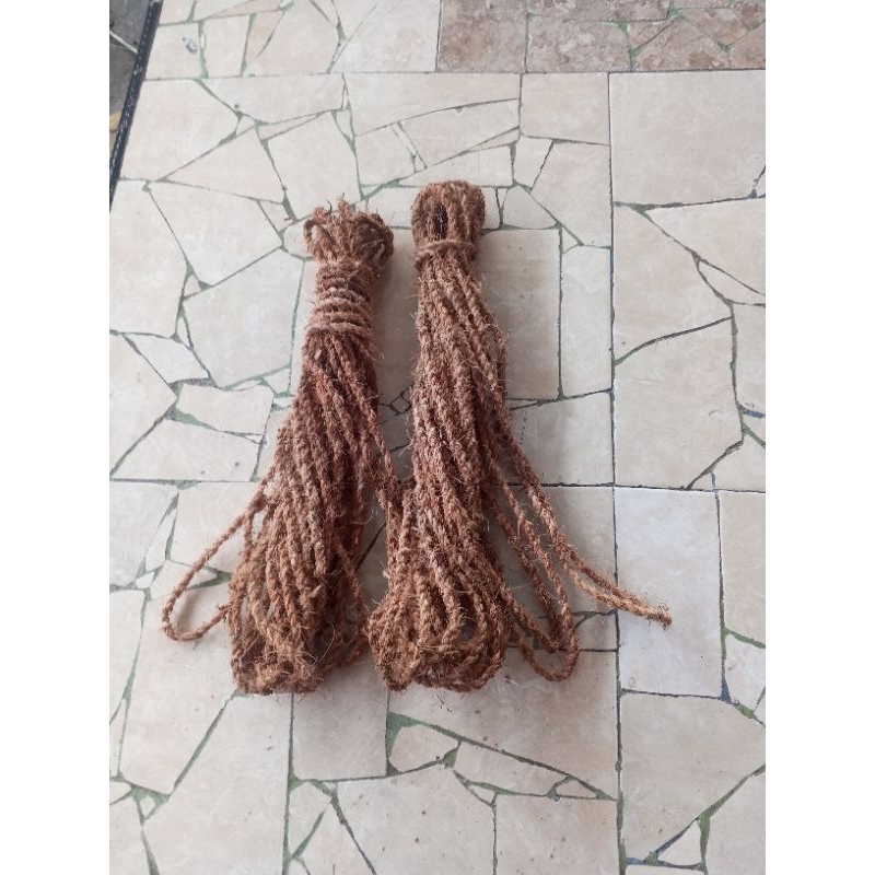 Jual Tali serat kelapa 1 ikat media tanam bunga dll -+8M | Shopee Indonesia