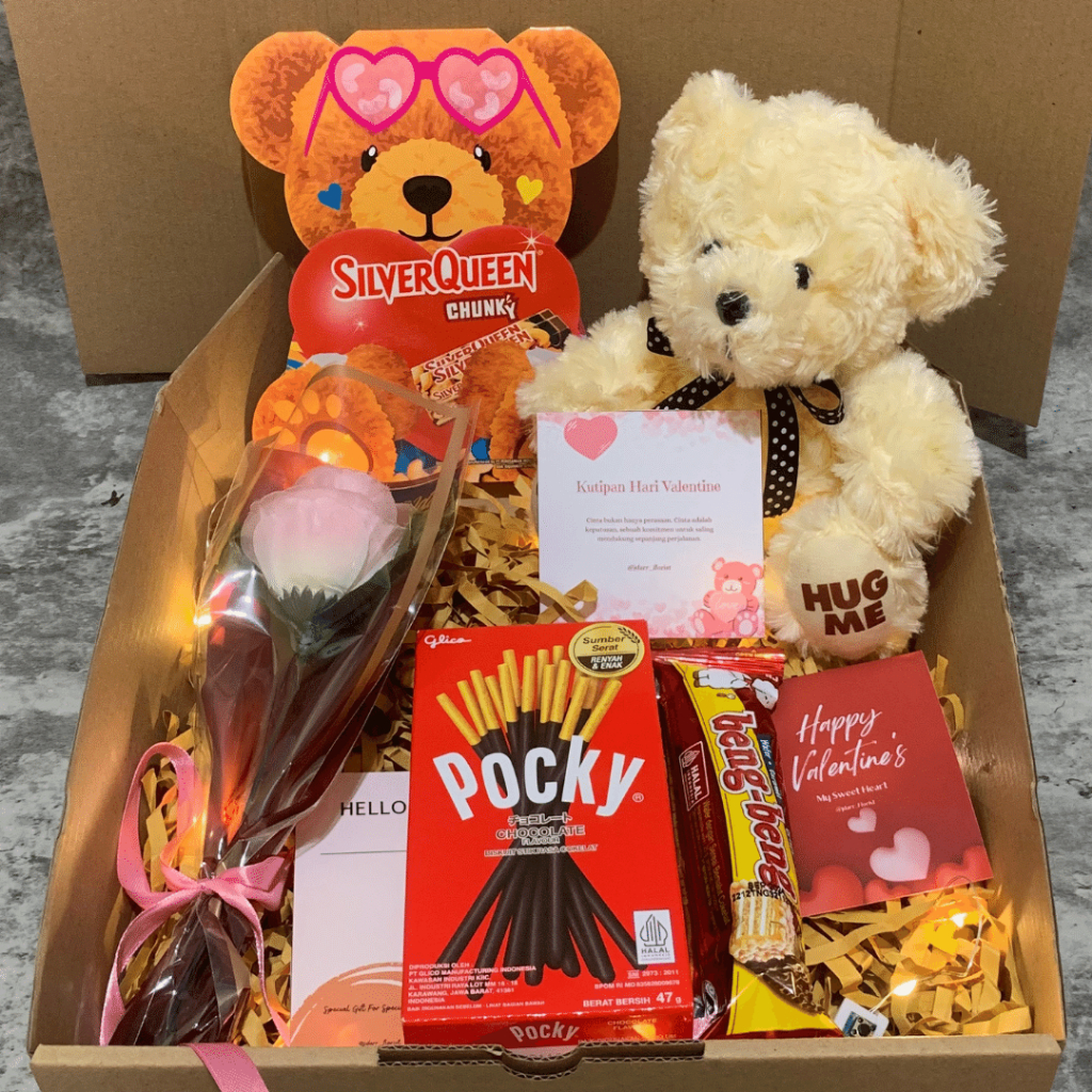 Jual Hampers Gift Coklat Silverqueen Beruang Spesial Valentine Size ...