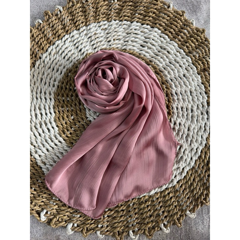 Jual LAURA SILK TEXTURED LUXURY ~ PASHMINA SILK TEKSTUR | Shopee Indonesia