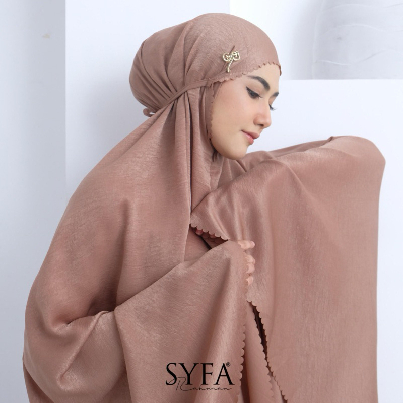 Jual Syfa Rahman - Zalina Prayer Set | Mukena Silk Premium | Shopee ...