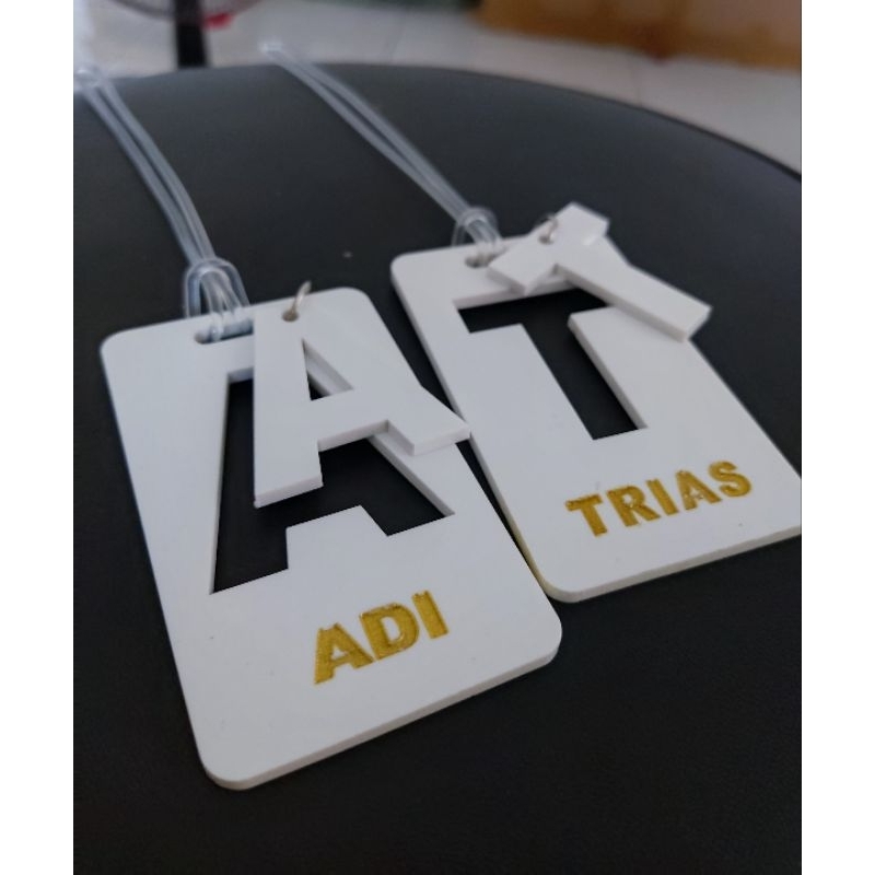 Jual BAG TAG AKRILIK / gantungan tas inisial custom / luggage tag / bag ...