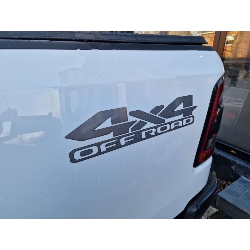 Jual sticker stiker cutting mobil 4x4 keren off road triton hilux jeep ...