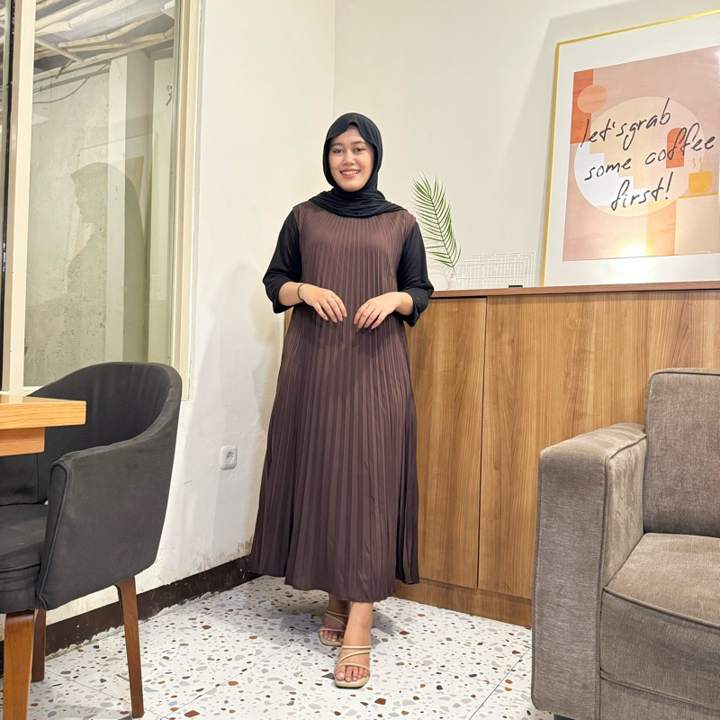 Jual Dress Plisket Premium / Gamis Plisket Payung / Maxy Dress Pleats ...
