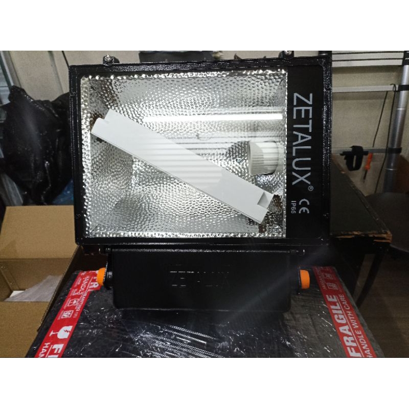 Jual Lampu Sorot HPIT 400 watt Zetalux Set Floodlight Zeralux 400 watt ...