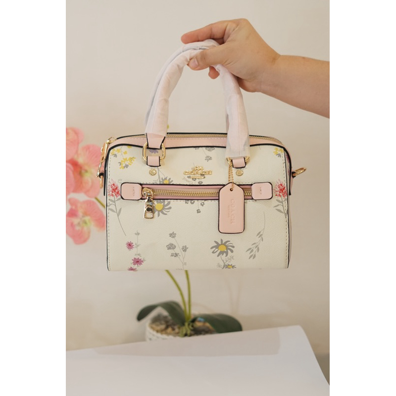 Jual coach medium rowan pink putih bunga | Shopee Indonesia