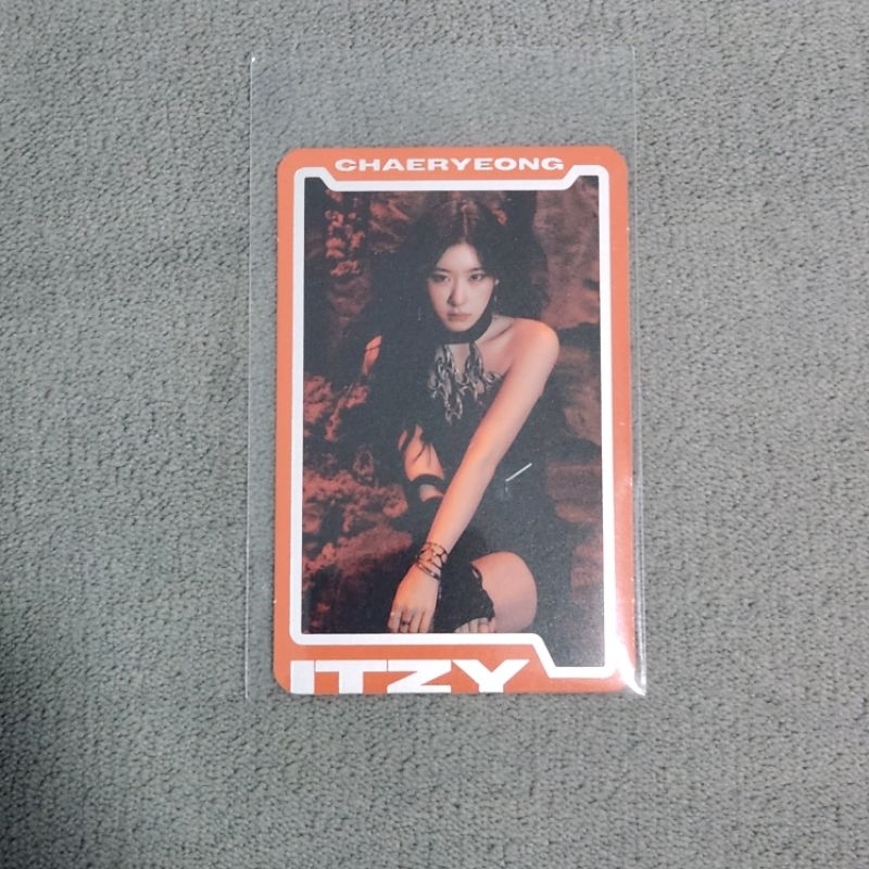 Jual ITZY Photocard / BDM POB / Special Card / Mini folded poster ...