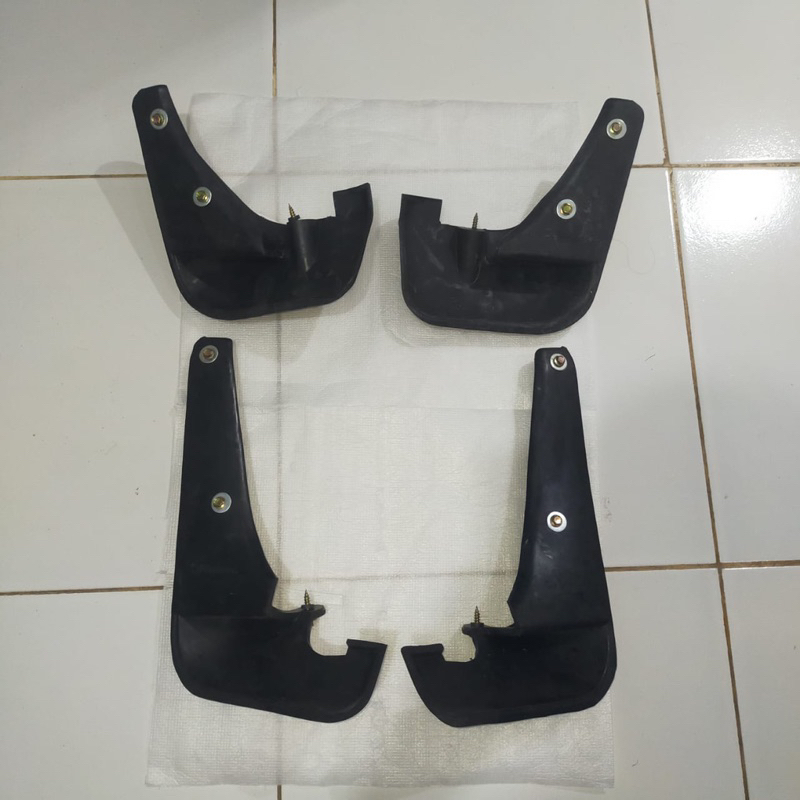 Jual Karet penahan Lumpur Vios Limo Gen 2 1Set dpn blkng | Shopee Indonesia