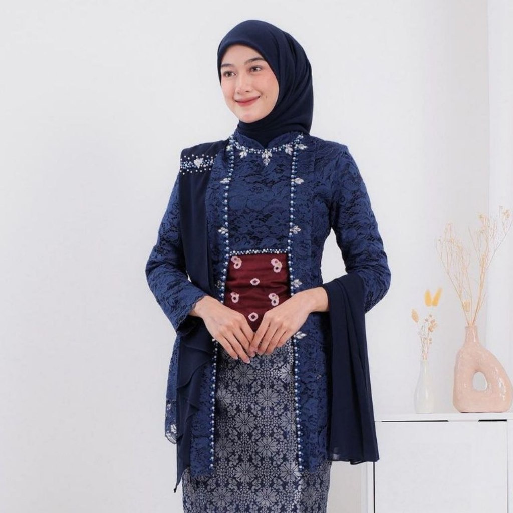 Jual Kebaya Kutubaru Laksmi Set Kebaya Modern Wisuda Lamaran Tunangan Kekinian | Shopee Indonesia