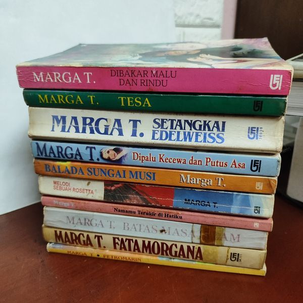 Jual Novel Indonesia Roman Marga T. | Shopee Indonesia