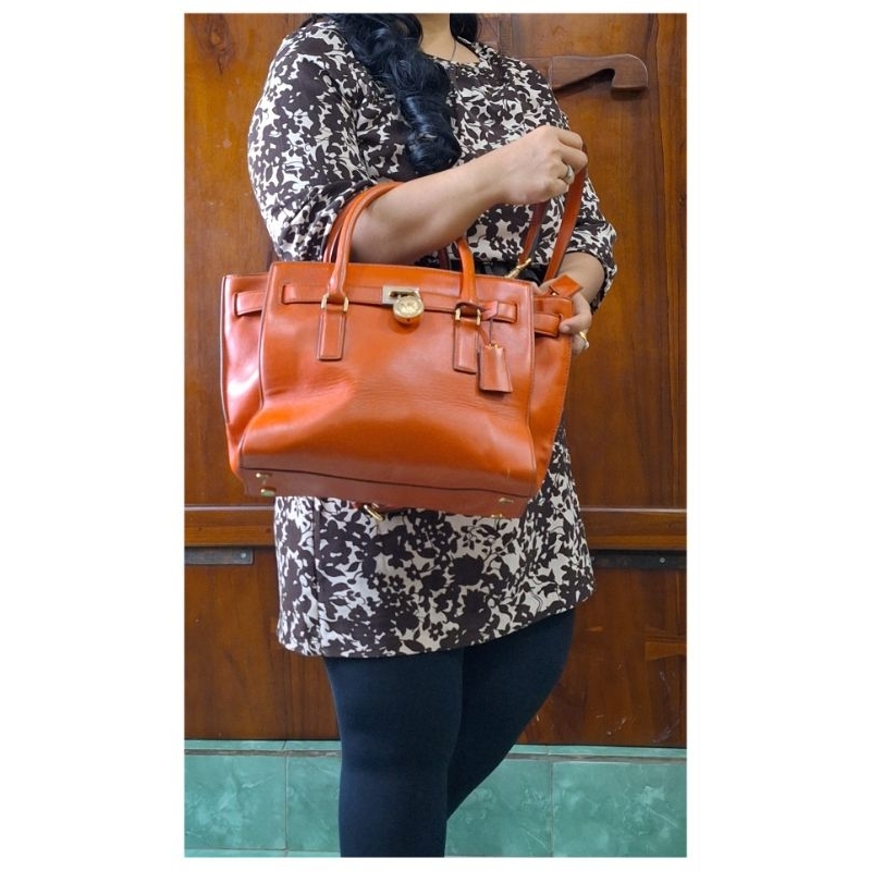 Jual MK Hamilton Orange (butik) | Shopee Indonesia