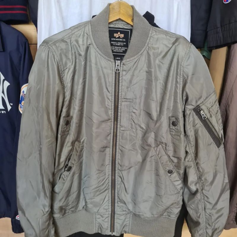 Jual jaket Bomber alpha industries Ma1 / jaket pilot second / jaket ma1 ...