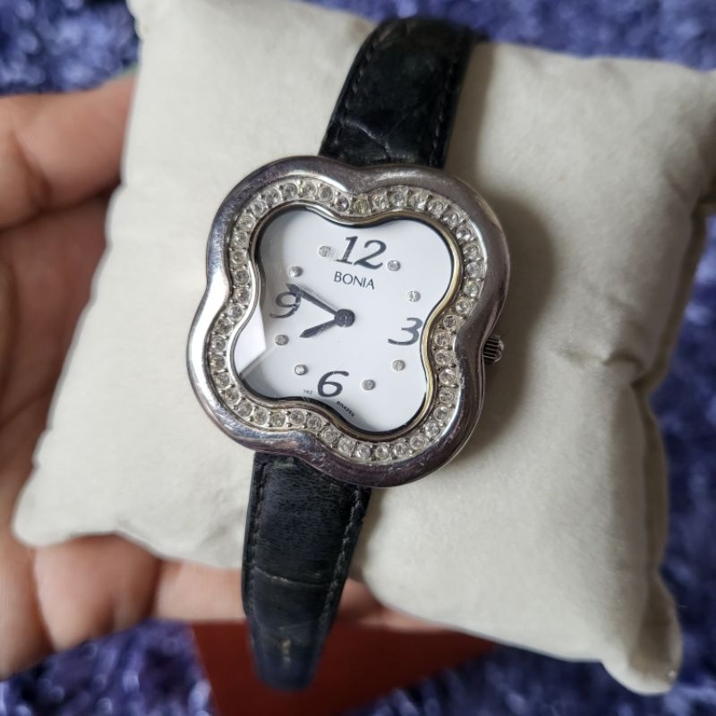 Jual BONIA Leather Strap Women Watch Preloved | Shopee Indonesia