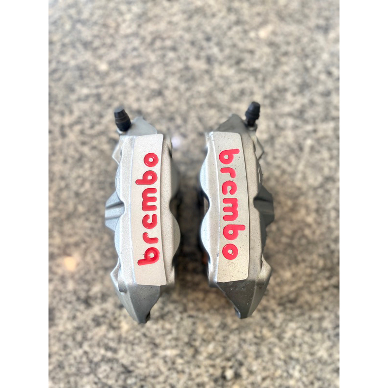 Jual Kaliper depan monoblock kiri & kanan brembo M4 pitch 100mm original | Shopee Indonesia