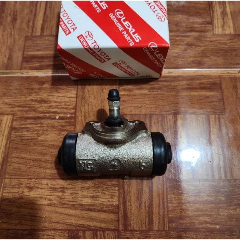 Jual Wheel cylinder 15/16 master rem belakang innova asli | Shopee ...