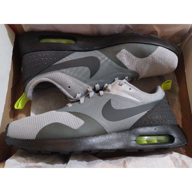 Jual Sepatu Nike Air Max Tavas Sneaker Air Max second baik Size 27 Cm tok | Shopee Indonesia