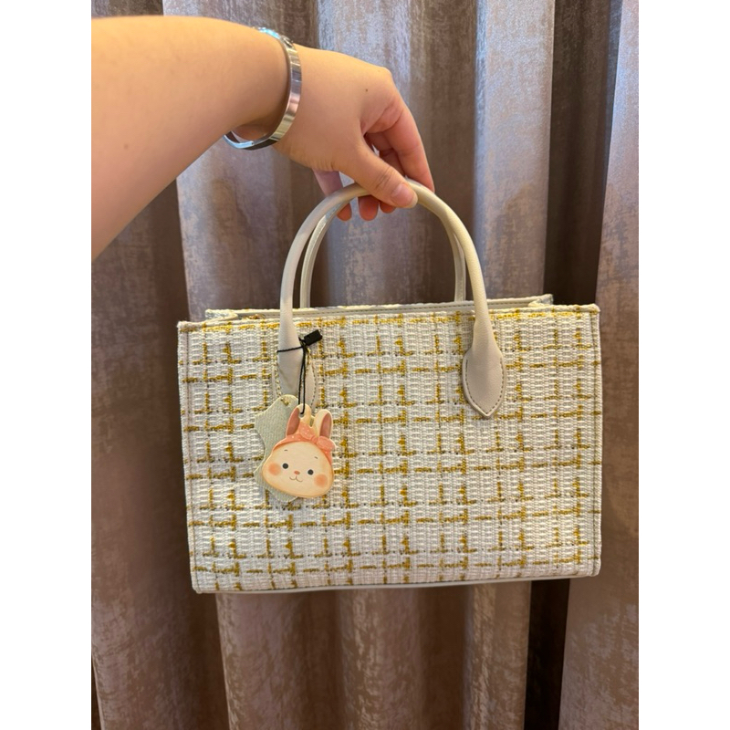 Jual VALLICE TWEED BAG IVORY (LARGE) | Shopee Indonesia