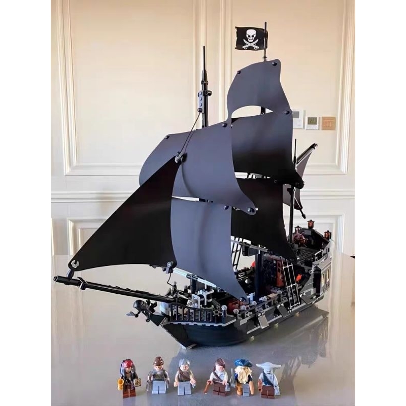 Jual Pirates of the Caribbean ship Silent Mary Black Pearl movie series ...
