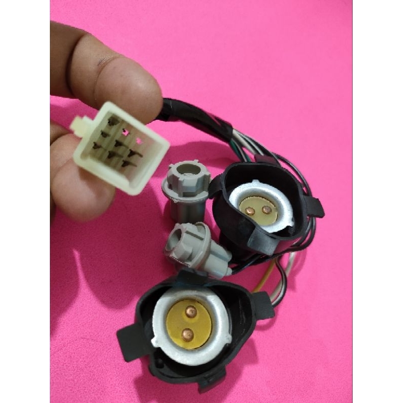 Jual PITING-SOKET-SOCKET-DUDUKAN LAMPU DEPAN PLUS SEN SATRIA FU150 LAMA ...