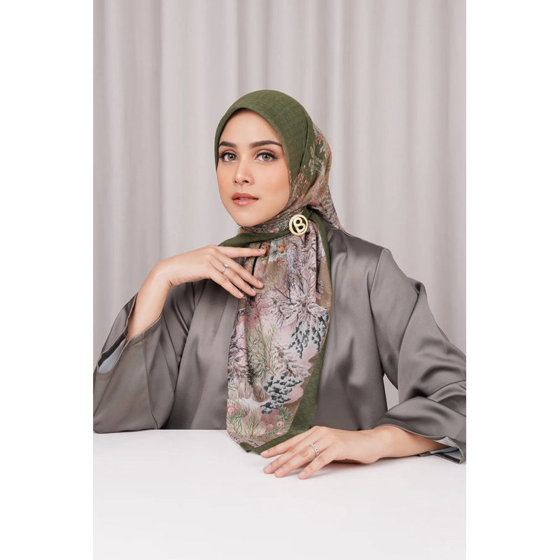 Jual Buttonscarves Holiday Series (NEW) | Shopee Indonesia