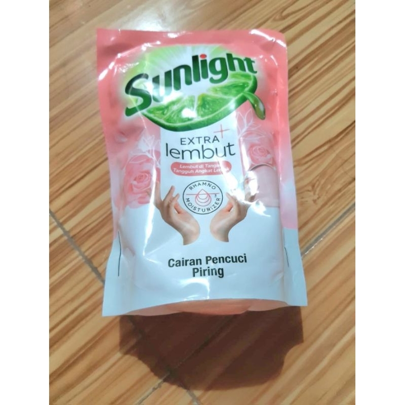 Jual SUNLIGHT Sabun Cuci Piring Cair Refill Extra Lembut 625mL | Shopee ...