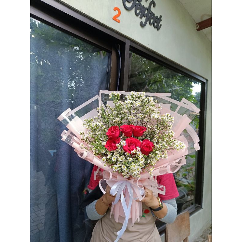 Jual buket bunga 6 mawar segar asli fresh flower bouquet red rose ...