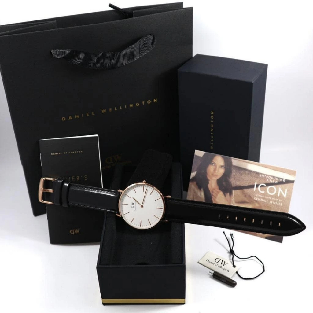 Jual Paket Full Set Jam Tangan DW Pria Wanita Pasangan Pria Wanita ...