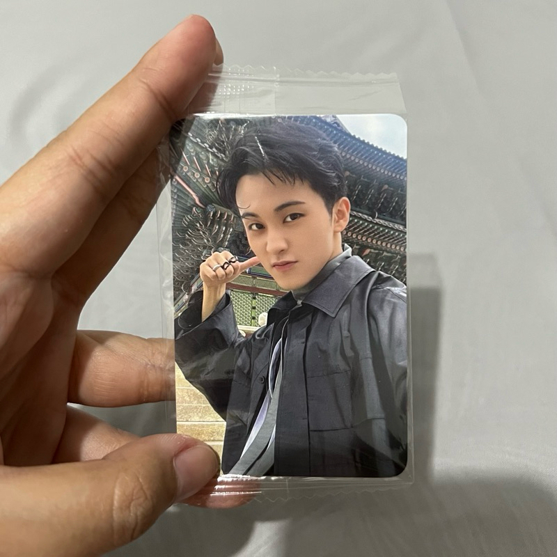 Jual PC POB mark lee fact check ktown sealed | Shopee Indonesia