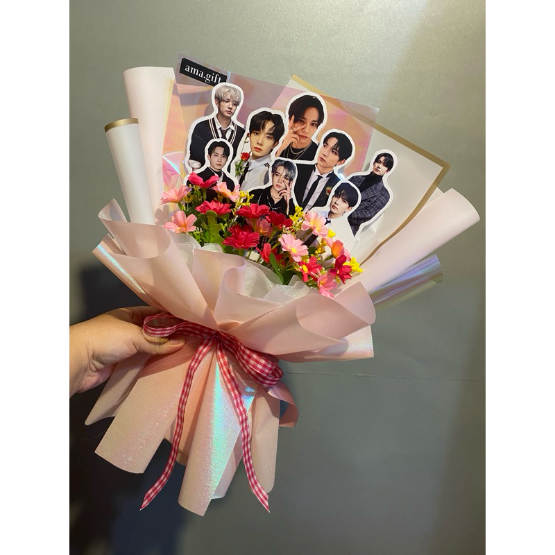 Jual Buket kpop model cutting | bouquet photocard | buket foto idol ...