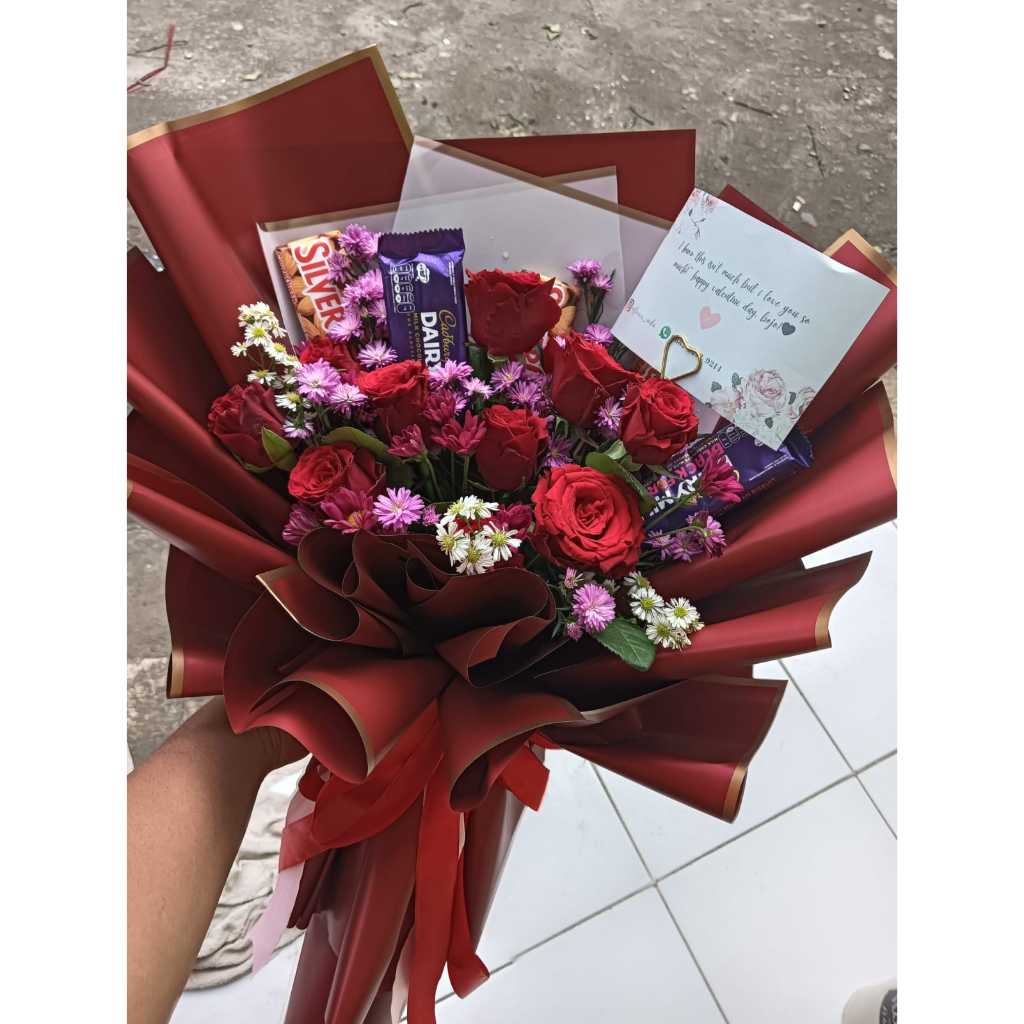 Jual buket coklat medan untuk wisuda ulang tahun anniversary valentine mawar segar | Shopee ...