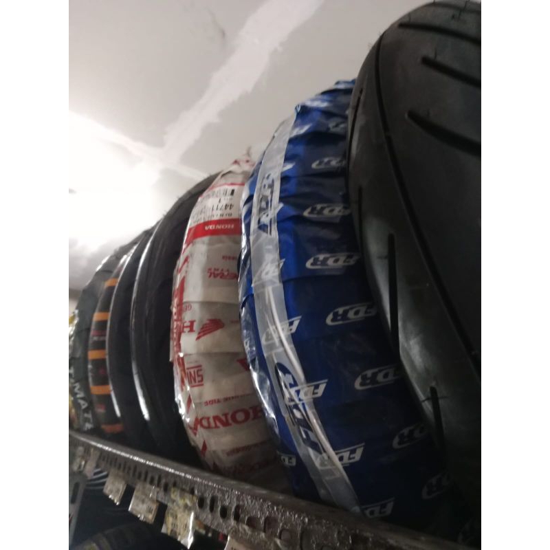 Jual 100/90-12 Ban Luar Depan Tubeless Scoopy, Genio, Freego | Shopee ...