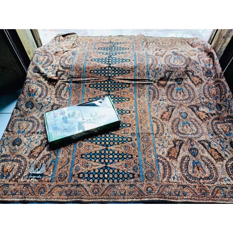 Jual LAR GURDA, Partan Series Wahyu Cendrawasih | Shopee Indonesia