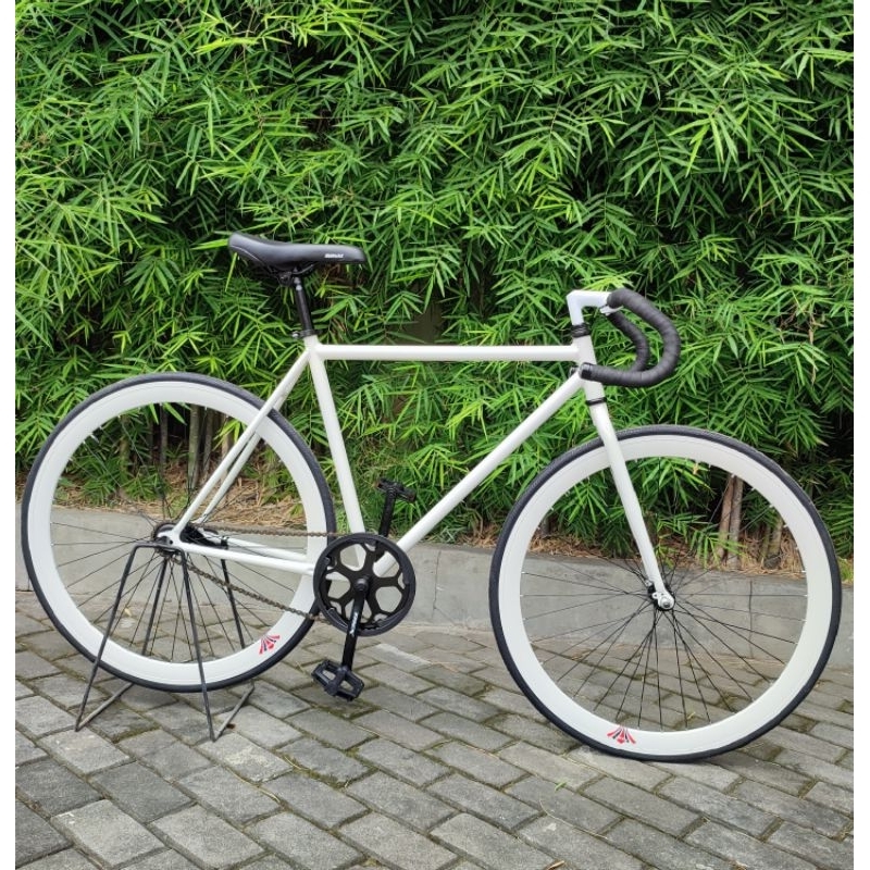 Jual Sepeda Fixie Rakitan - Sepeda Fixie Terpedo Gear - Fixie Putih ...